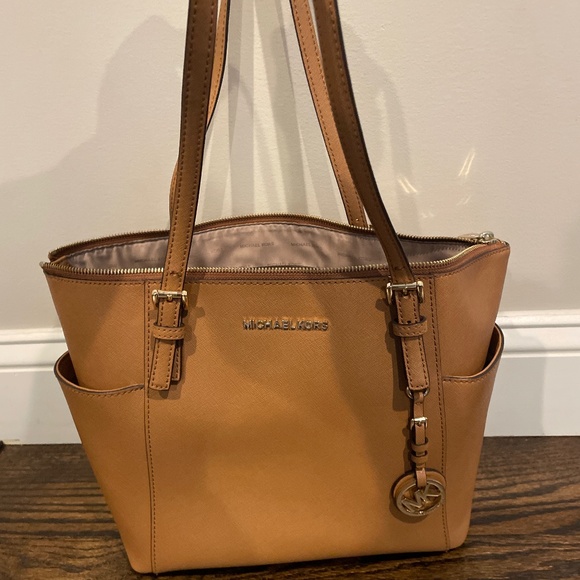 Michael Kors | Bags | Michael Kors Jet Set East West Top Zip Tote | Poshmark
